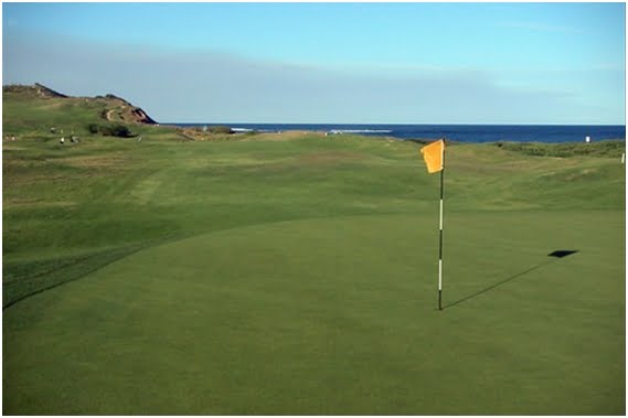 17th Hole - Long Reef Golf Club